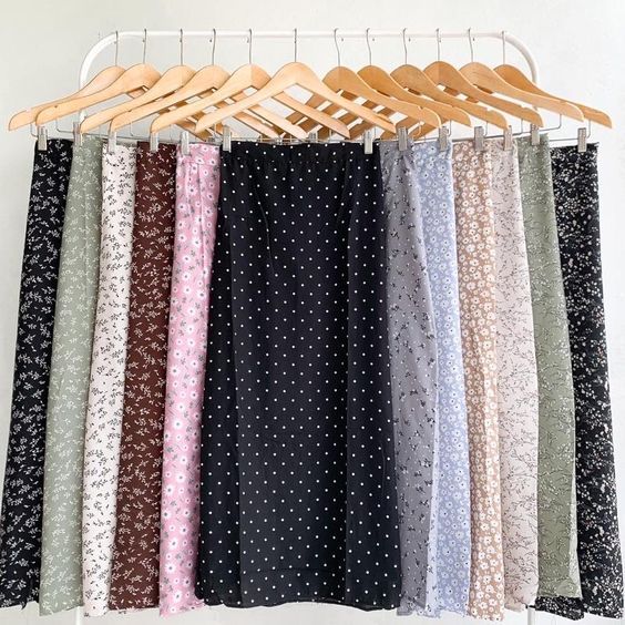 Korean SKIRT BELLA I SPAN FLOWER MOTIF SKIRT I FLORAL SKIRT I KOREAN ...