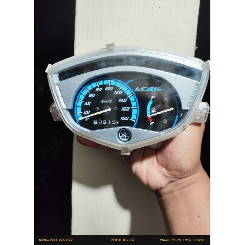 Old mx speedometer, second hand original, normal condition, runs all ...