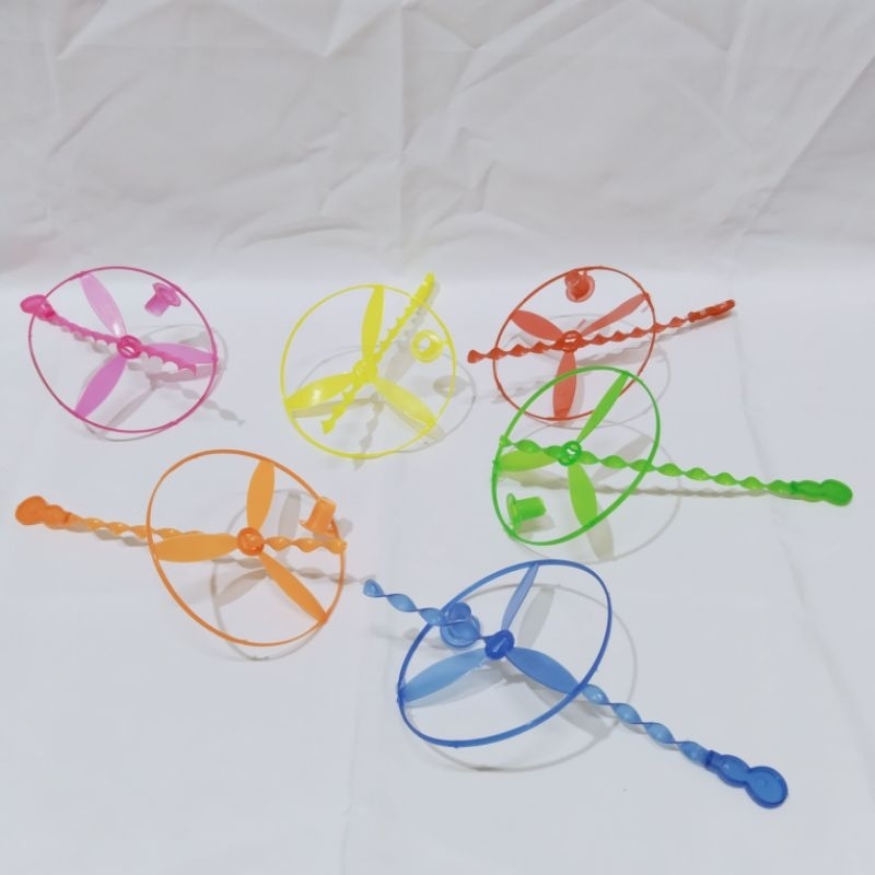 Small size ufo propeller plastic kitiran | Shopee Malaysia