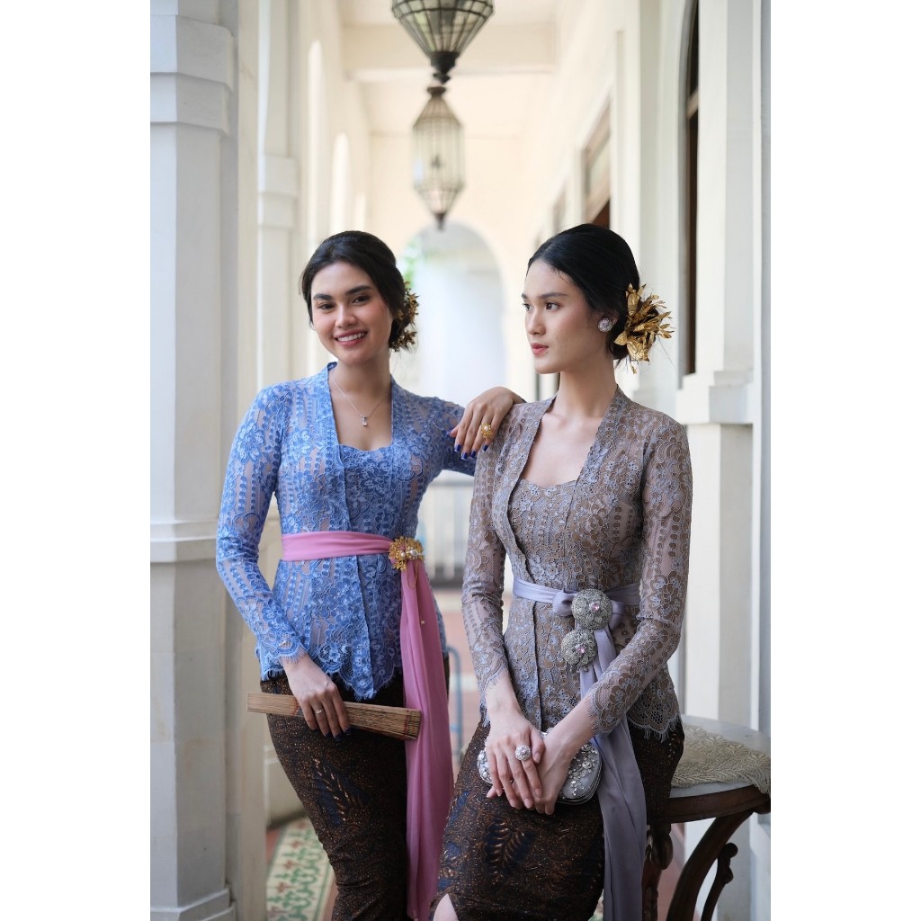 Carlette Kebaya | Kebaya bali kebaya modern kebaya Clothing kebaya ...