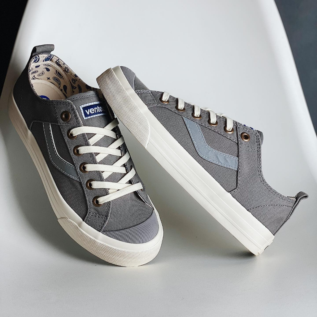 Original REBORN Gray REFLECTIVE | Shopee Malaysia