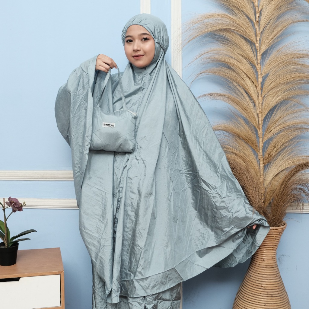 LOUFIE - Jumbo Plain Parachute Adult Prayer Robe for Traveling | Shopee ...