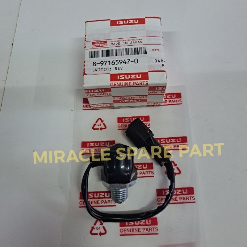 Isuzu ELF NHR55 NKR55 NKR55 NKR66 NKR71 Reverse Sensor Switch | Shopee ...