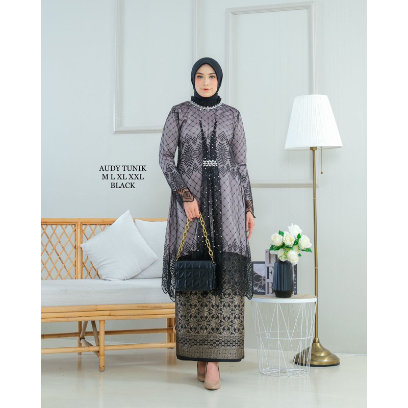 Kebaya Tile/ Kebaya Jumbo/ Kebaya Party/ Kebaya/ Kebaya Graduation ...