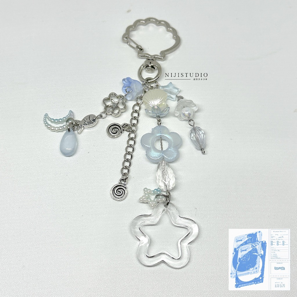 GANTUNGAN Wave to earth theme keychain ⋆· ̊ ance * | Beads Hanger ...