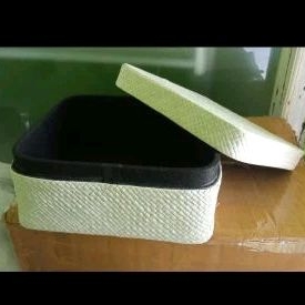 Pandan Box measures 30 x 30 cm | Shopee Malaysia
