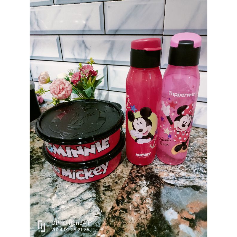 Mickey minnie mouse lunch box set, original tupperware | Shopee Malaysia