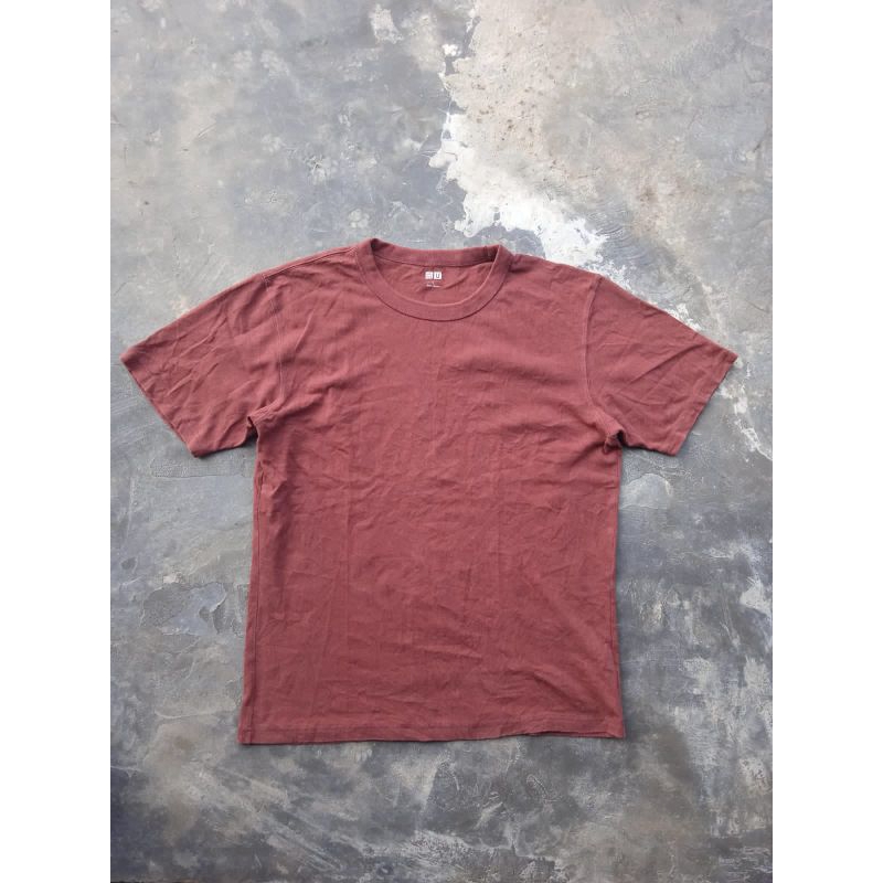 Uniqlo basic T-Shirt | Shopee Malaysia