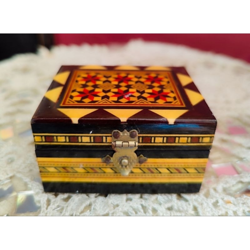 KAYU Vintage Spanish Marquetry Antique Wood Jewelry Box measuring 8X6cm ...