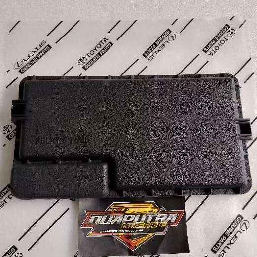 Close The original Toyota Innova zenix fuse box | Shopee Malaysia