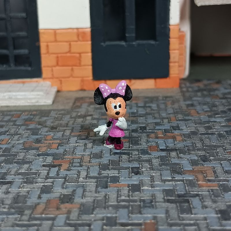 Minnie Mouse Figure 1/64 | Shopee Malaysia