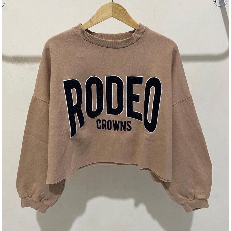 Rodeo Crowns Fleece Crop Sweater | Shopee Malaysia
