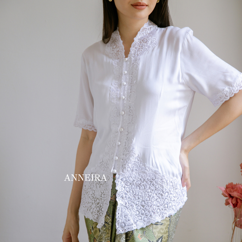 PUTIH WHITE LORA KEBAYA SHORT SLEEVES WHITE KEBAYA | Shopee Malaysia
