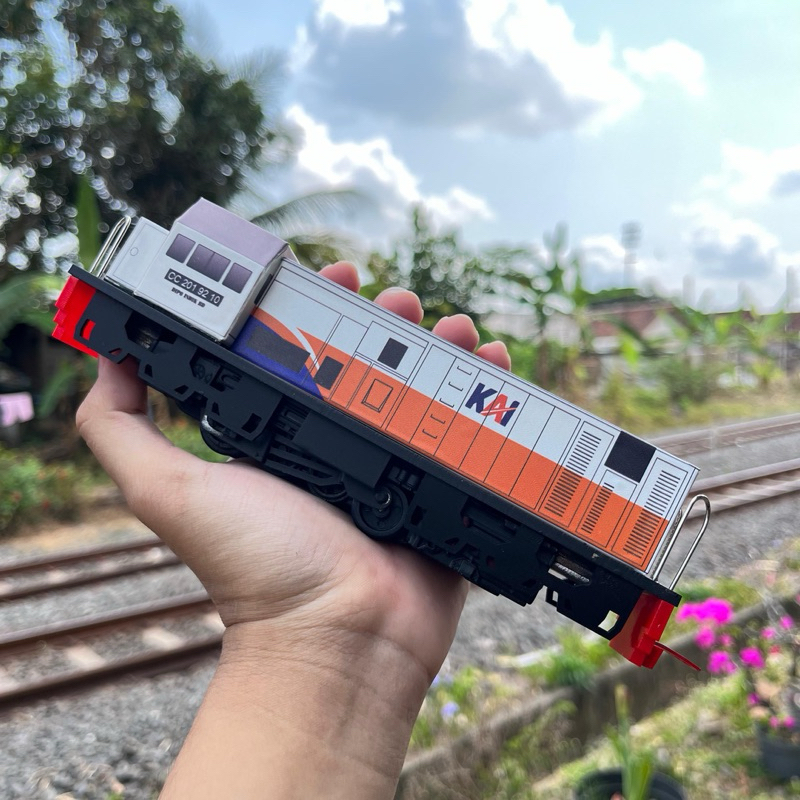 MESIN Miniature Train Locomotive cc201 FULL Acrylic Machine Can Walk ...