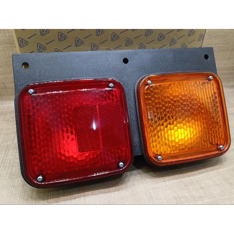 Stoplamp CPU Rear Light Truck Mitsubishi Fuso Fighter FR FM 190PS 220PS ...