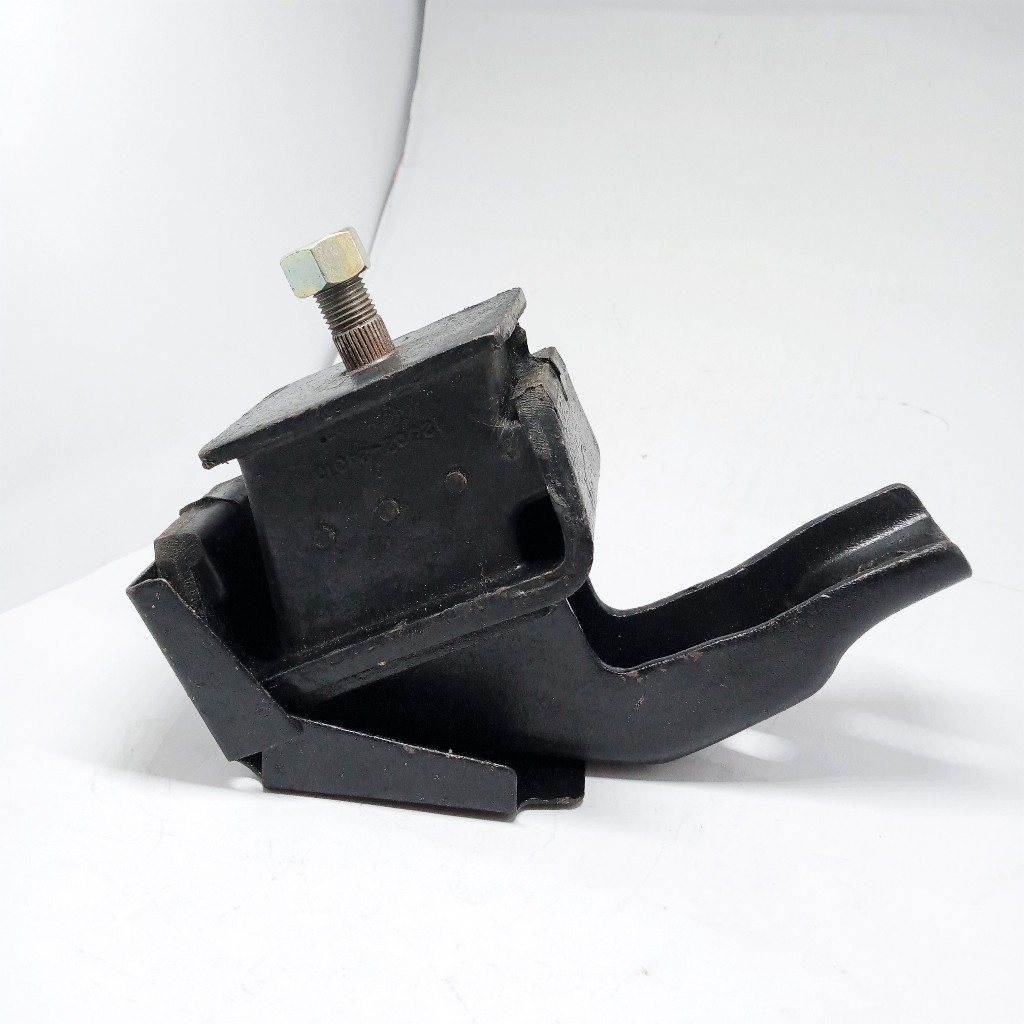 MESIN Toyota Kijang Super LH Engine Mount Rubber Left Engine Mount Car ...