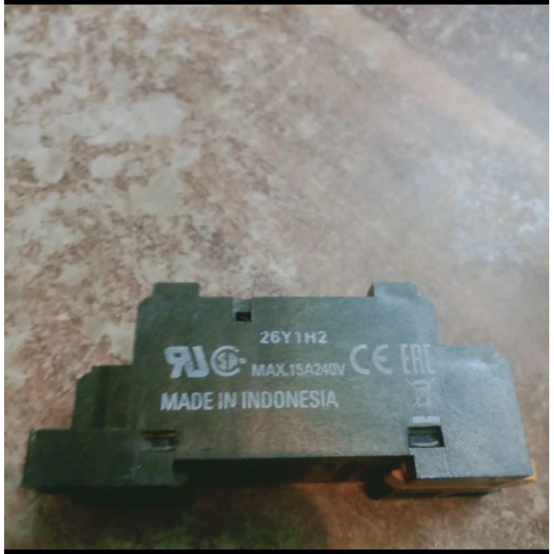 ORIGINAL OMRON PTF08A-E RELAY SOCKET | Shopee Malaysia