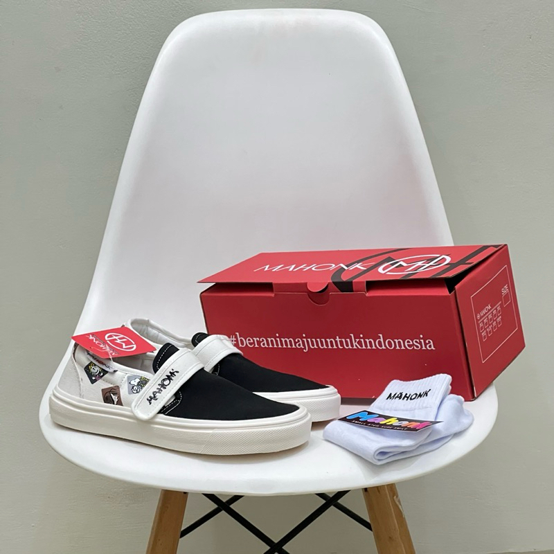 LOKAL LOCAL MAHONK BRAND - Slip On School Shoes with Felcro simple ...