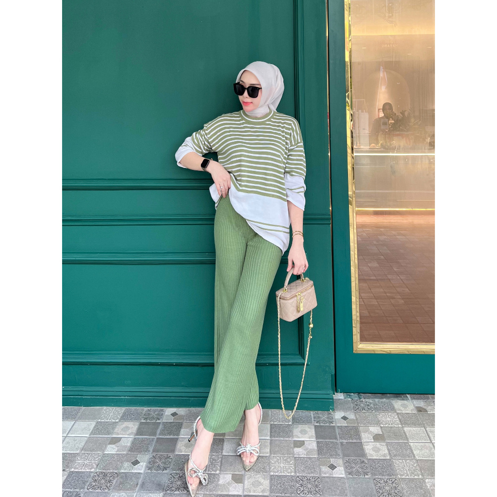 One set of striped knits - the latest premium setcel women's suit, one ...