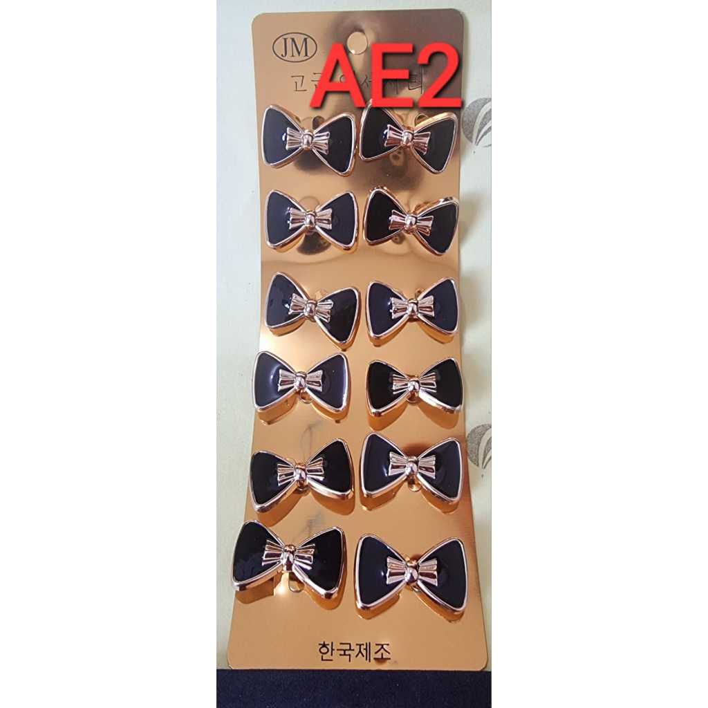 PUTIH HITAM Dozens Of Black And White Ribbon Chin Brooch Korean Brooch ...