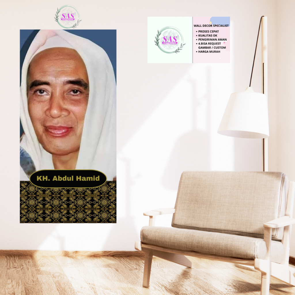 KH display. ABDUL HAMID and the Ulama of Kyai Para Syech Wooden Board ...