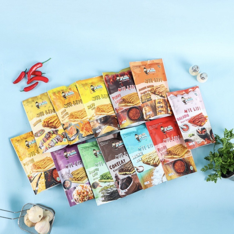 Mie lidi SI UMANG siumang Snack Noodles Sticks Spicy Snacks 65gr Spicy ...