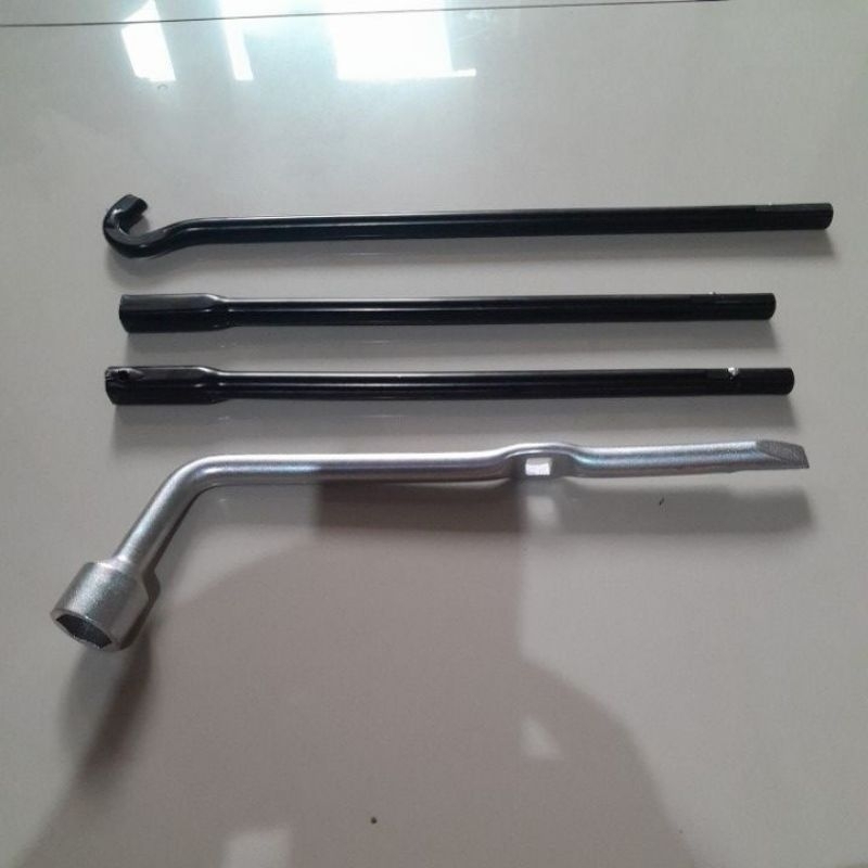 21mn wheel lock package & rotation jack handle for Fortuner Innova ...