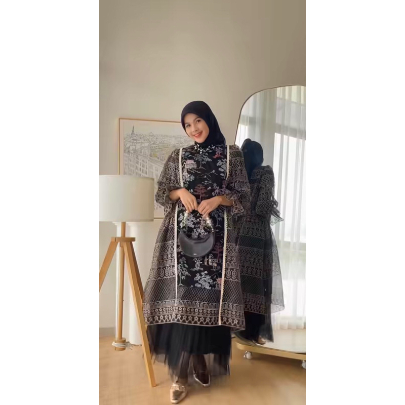 Soraia FLOWER MALAIKA ETHNIC 3D BOUQUET AVIAN VILLAGE RUMI BLACK RED ...