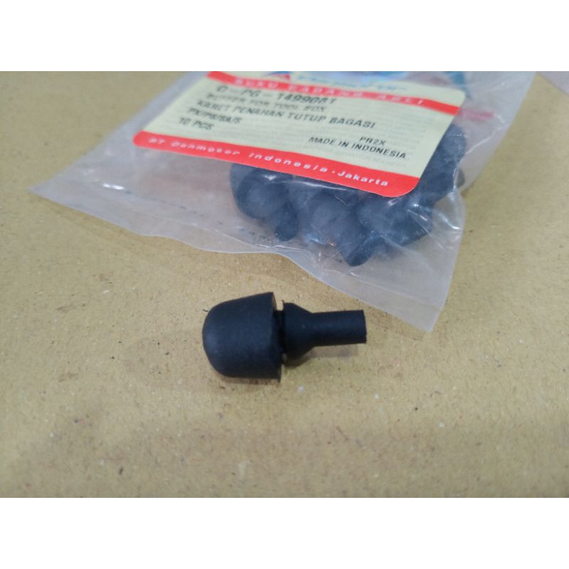 Rubber Valve Box Retainer Lid Luggage Front Drawer Vespa Px Ps Excel ...