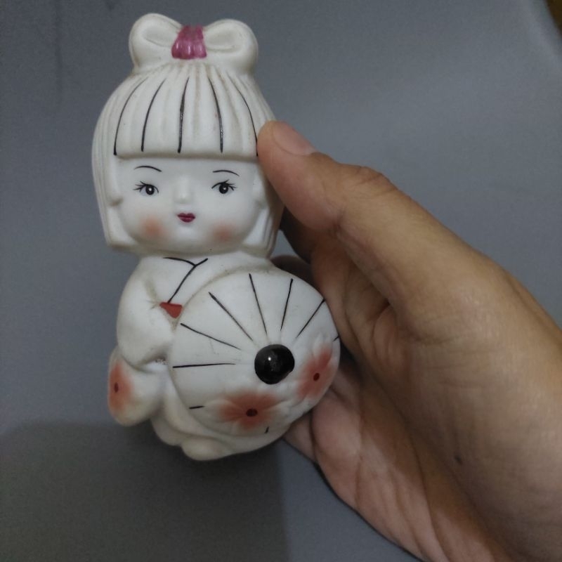 Display Of Japan Porcelain & Pottery White Antique Japanese Princess ...