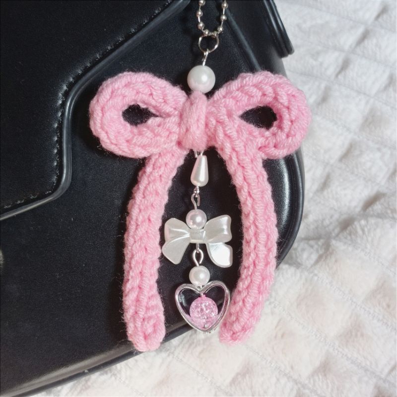 GANTUNGAN (PRE-ORDER) Crochet ribbon keychain || Knitted key chain ...