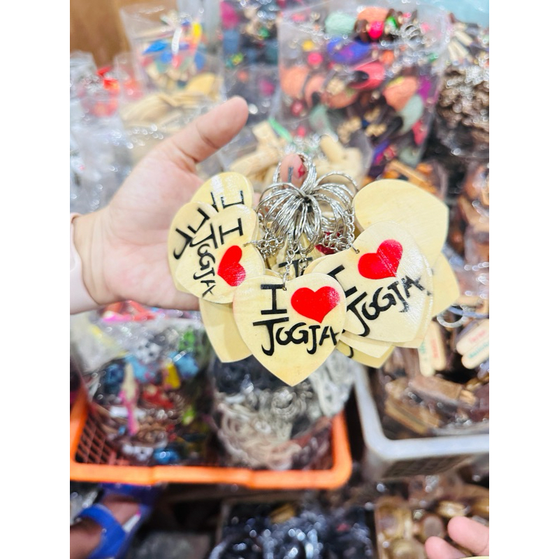 GANTUNGAN KAYU I love jogja Wooden Keychain (20pc Contents) | Shopee ...