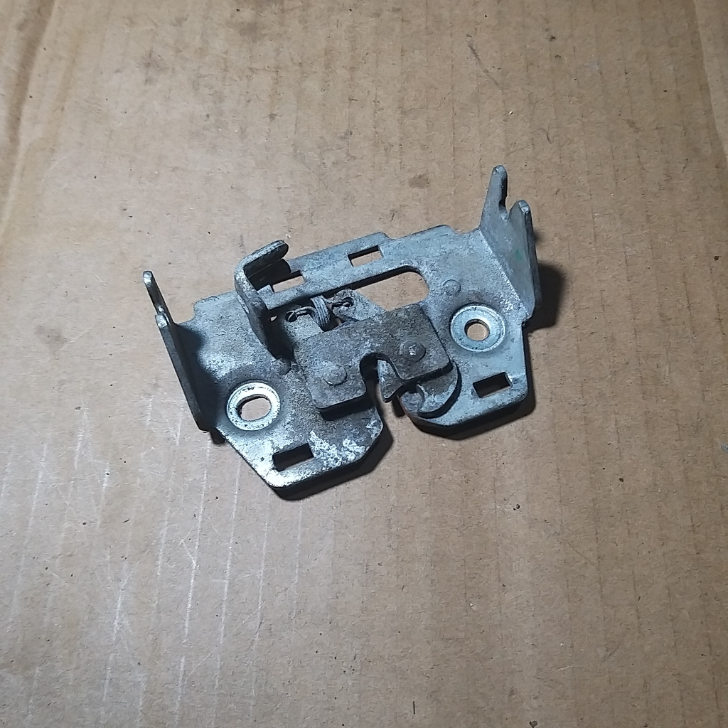 Hinge Konci Seat Lock Versus Konci Butterfly Honda PCX 150 ADV 150 ...