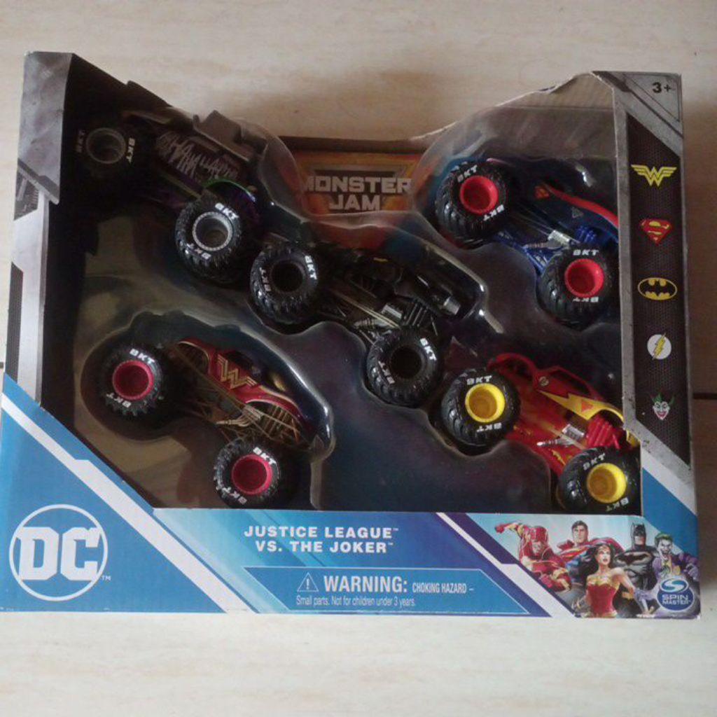 Justice League DC Clockwork Monster vs The Joker | Shopee Malaysia