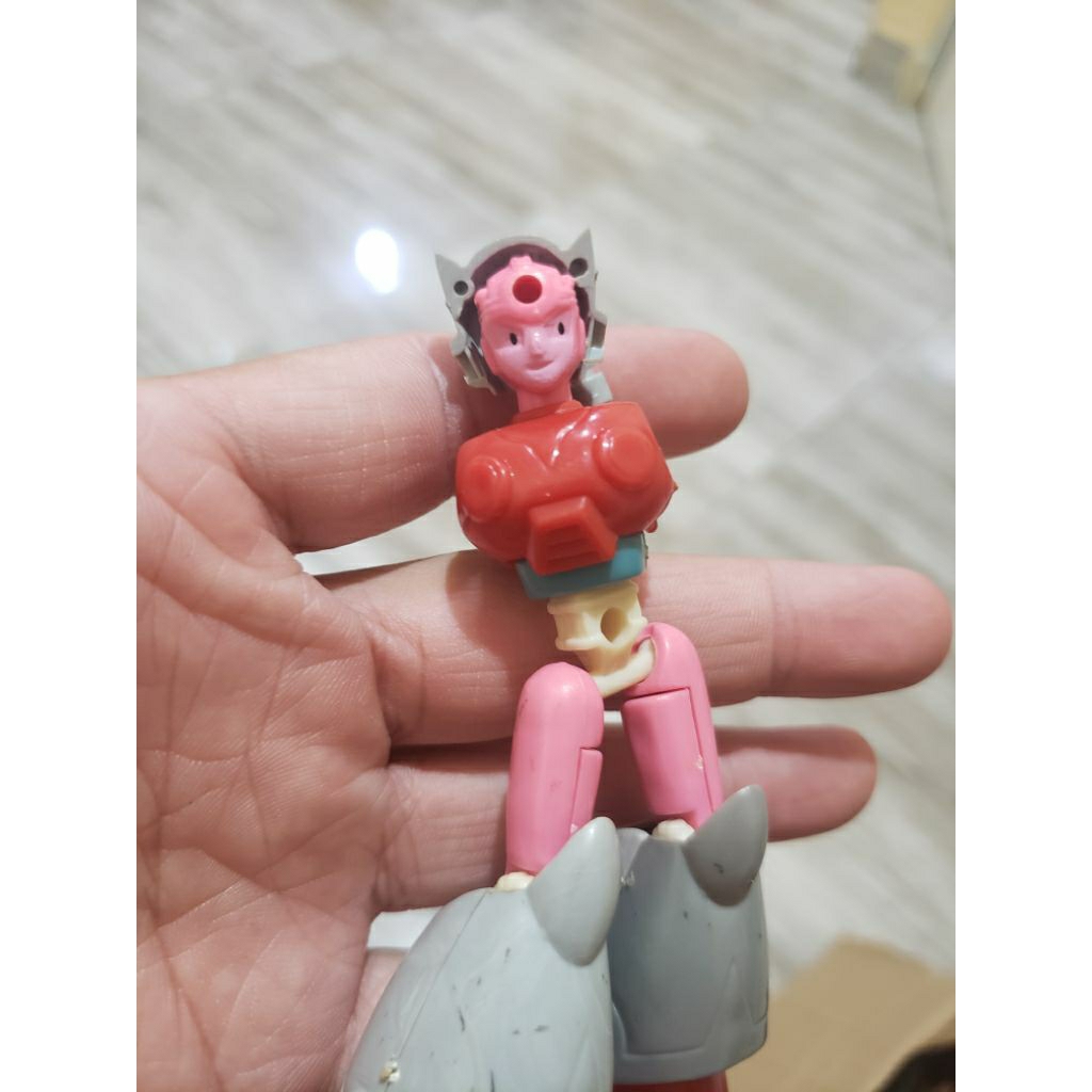 SALE OF ACTION FIGURES ROBOT FIGURES AUTOBOT TRANSFORMER TRANSFORMERS ...