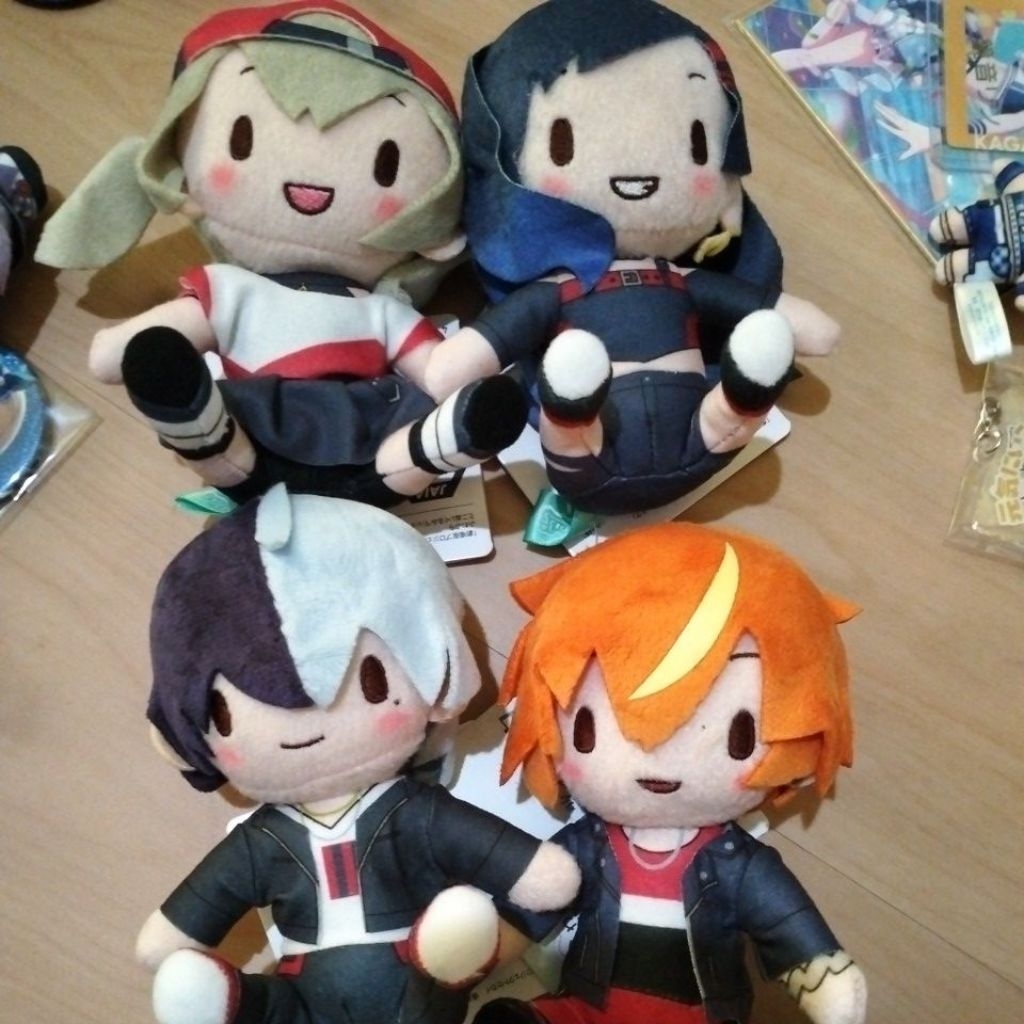 Vbs movie sitting fuwapuchi || Project official merch sekai | Shopee ...