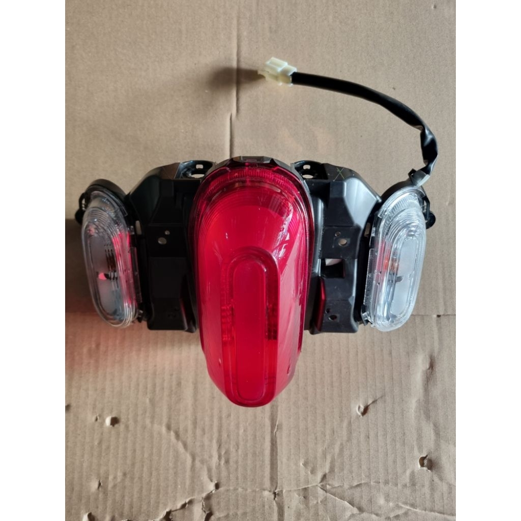 Yamaha Fazzio BEJ H4710 Stop Lamp + Turn Signal - Original Yamaha ...