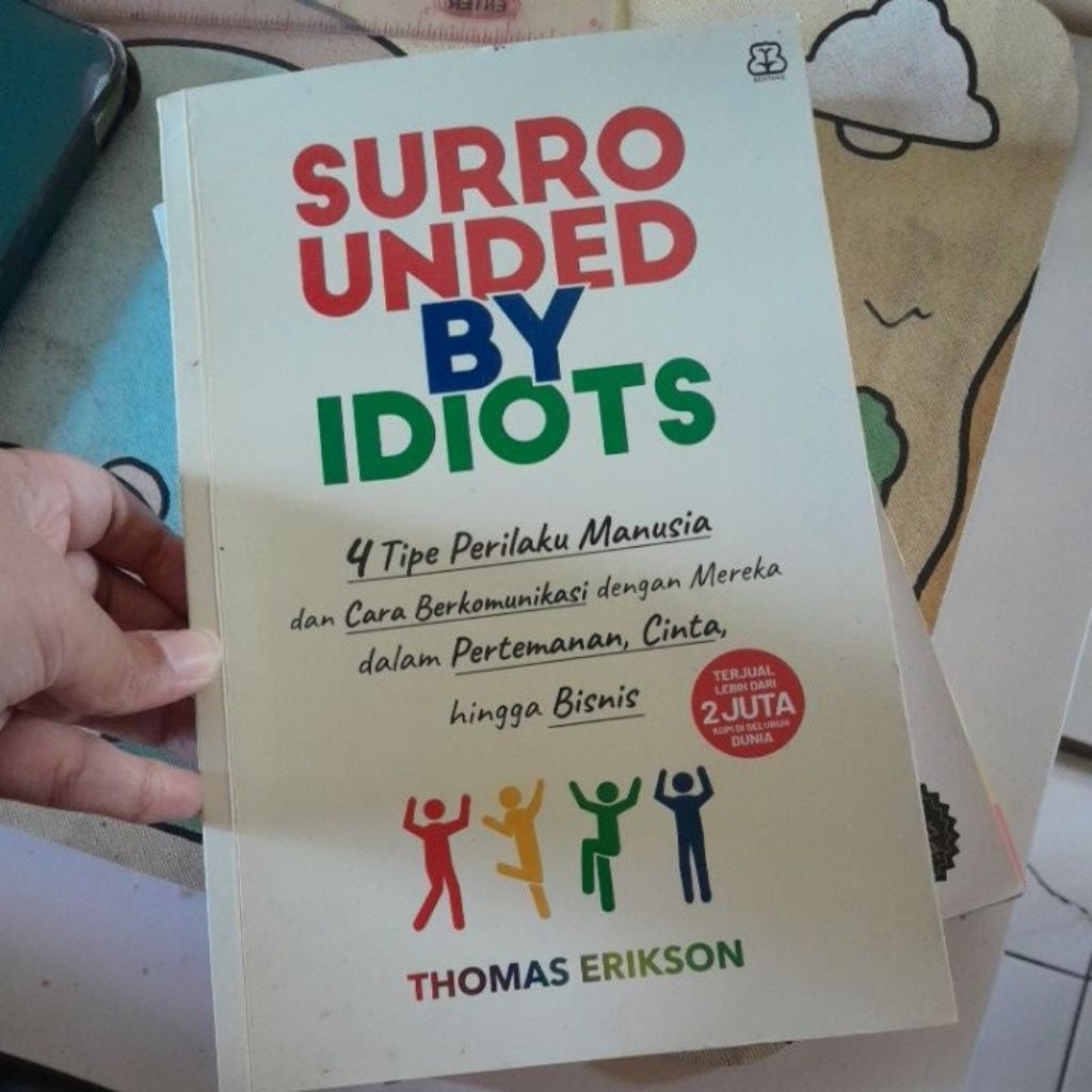 Surrounded by Idiot book (4 human behavior types) Prelove | Shopee Malaysia
