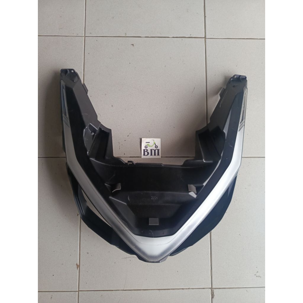 Eyebrow frame in honda vcx 160 new 2025 original headlights | Shopee ...