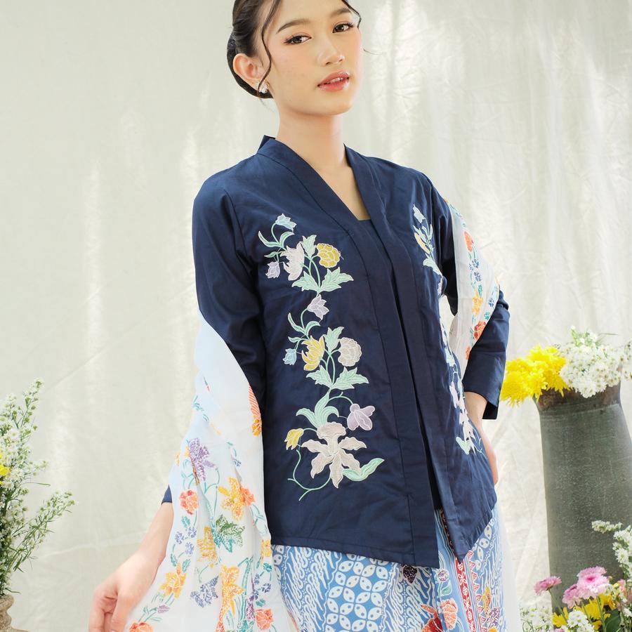 KATUN Kartini Kebaya encim embroidered malia long sleeves meradelima ...
