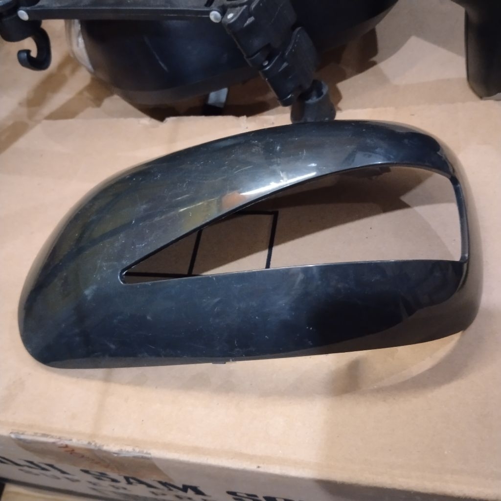 Original right side mirror cover for avanza Type s Kiri | Shopee Malaysia