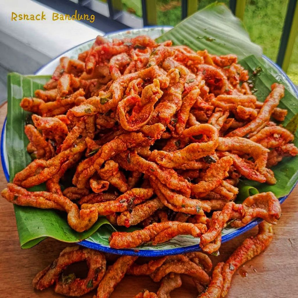 Crispy, Savory Chicken Intestines 1kg – Viral Spicy Dry Snack | Shopee ...