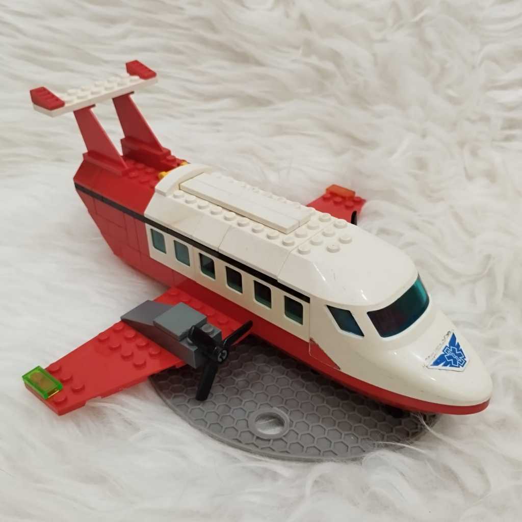 Lego MOC CITY Central Airport - original original Red Plane Plane ...