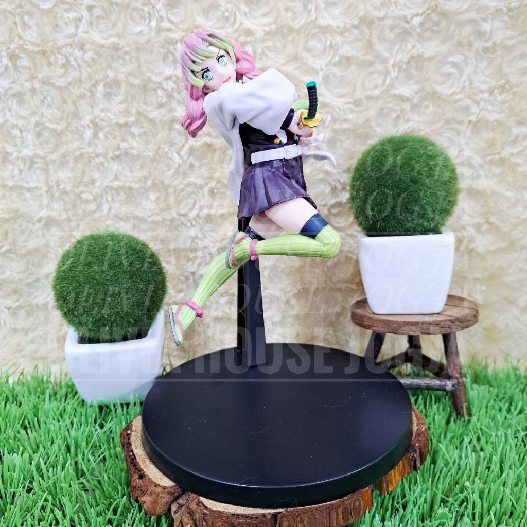 Action Figure Mitsuri Kanroji Jump Base Black NO BOX Action Figure ...