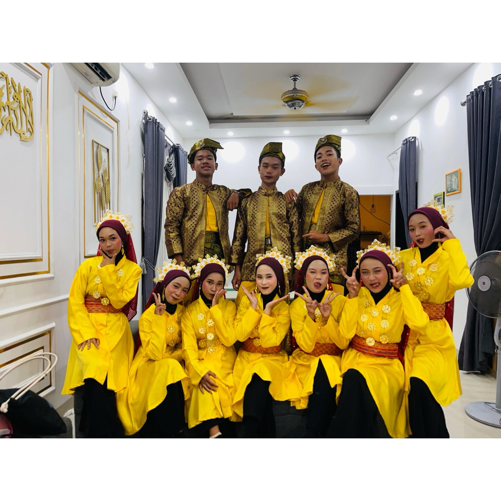 BAJU TARI / KEBAYA VELVET DRESS / BAJU KURUNG | Shopee Malaysia