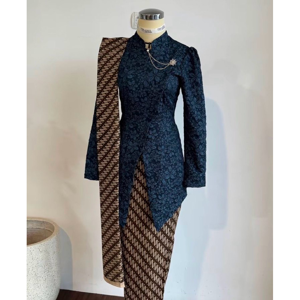 BUSHRA JANGGAN TOP part 1 (jaggan jacquard fukuro kebaya) (jumbo ...