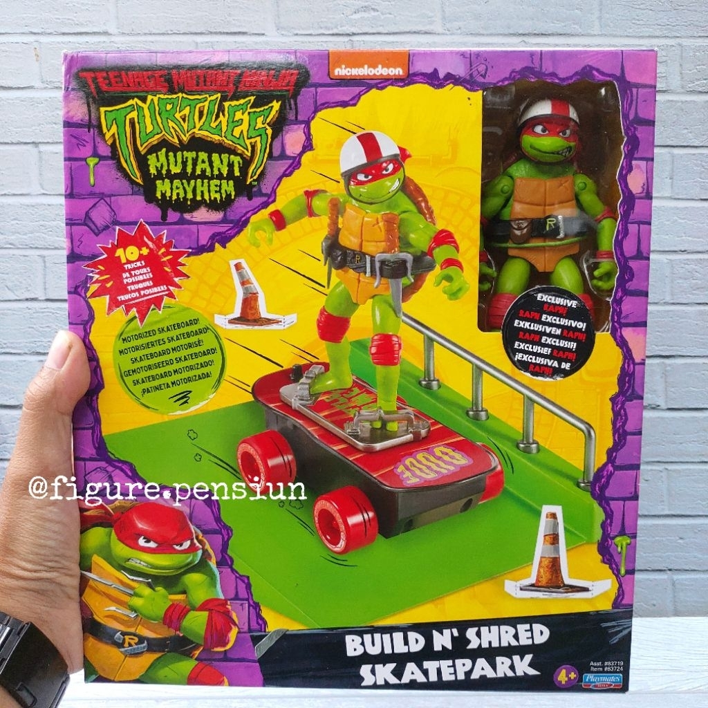 PLAYMATES TMNT MOVIE EXCLUSIVE RAPHAEL BUILD N'SHRED SKATEPARK TEENAGE ...