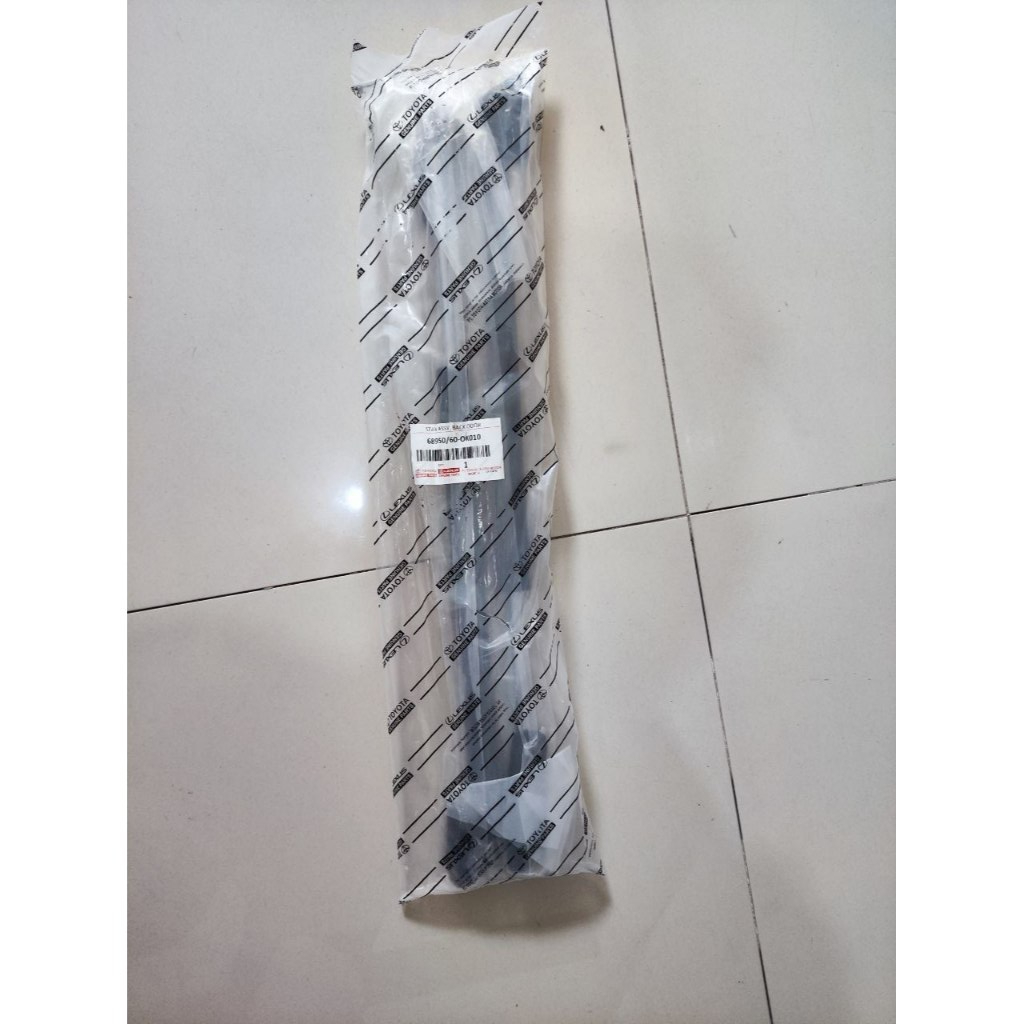 Original Japanese Fortuner Trunk Socket | Hydraulic Rear Shock | Stay ...