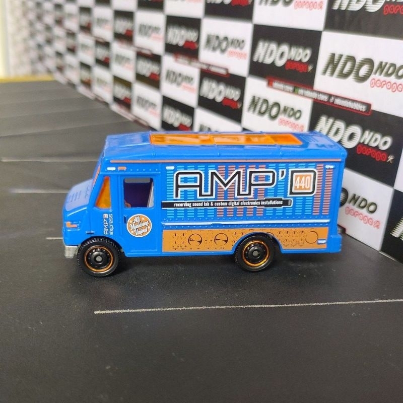 Matchbox Express Delivery Blue AMP'D 2nd Loose - 2021 MBX Metro ...