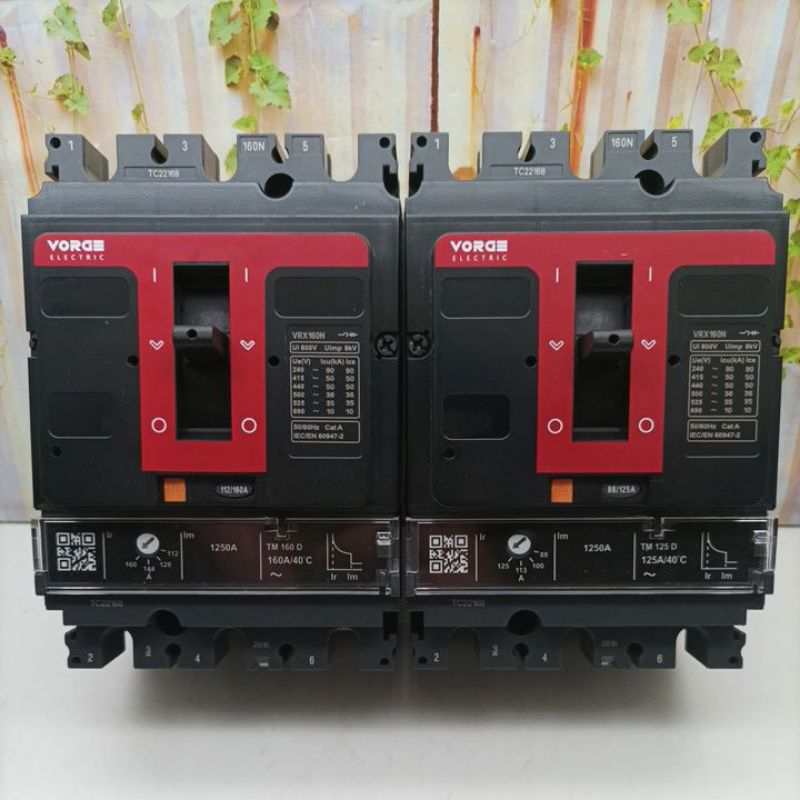 Mccb adjustable Breaker VORGE VRX160N 3P 160A 125A 3Pole 3Phase equivalent to NSX160N 3 P 3 Pole ...